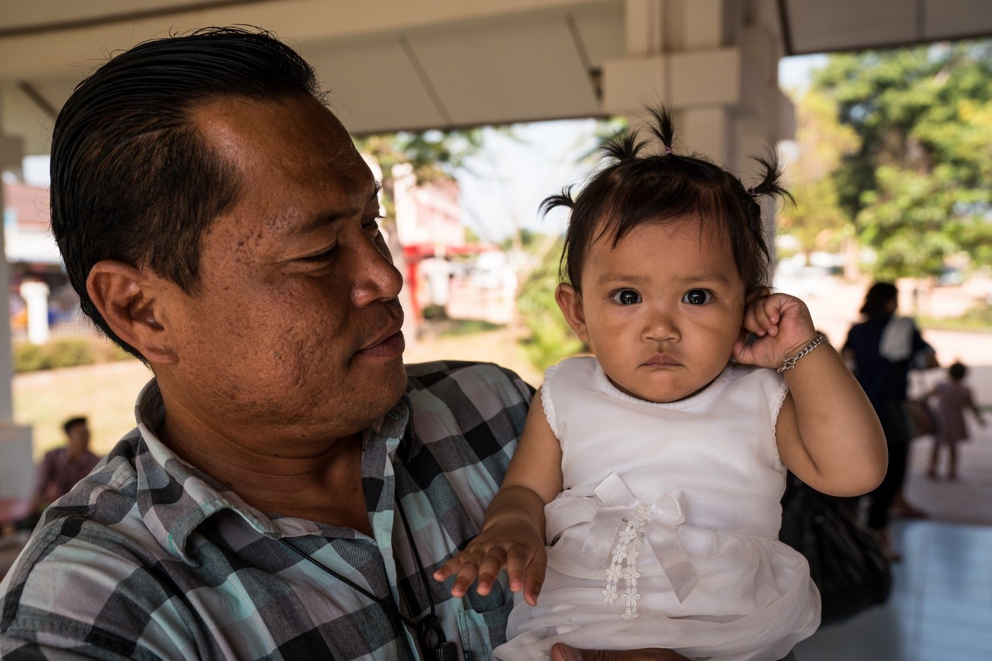 Laos in Focus: how fathers around the world protect their children ...